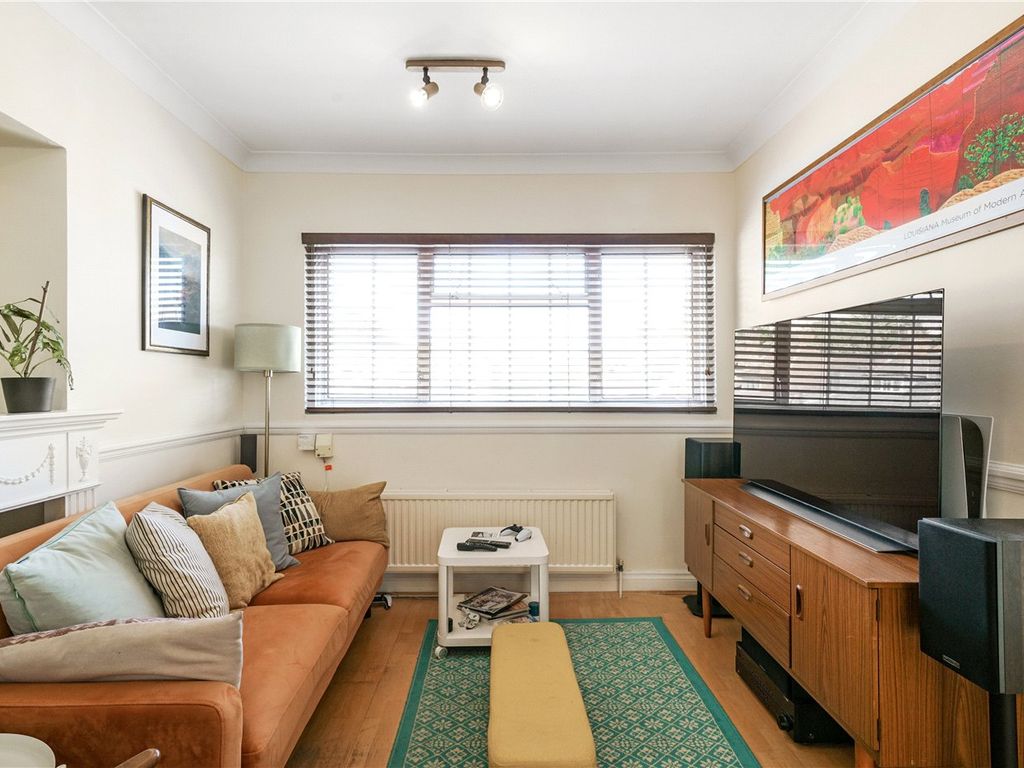 2 bed flat for sale in Coleridge Road, London N8 - Zoopla