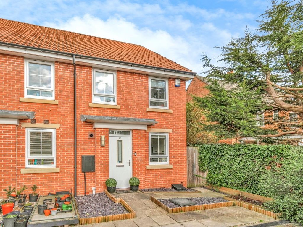 2 Bed End Terrace House For Sale In Heathside Huntington York Yo32 £