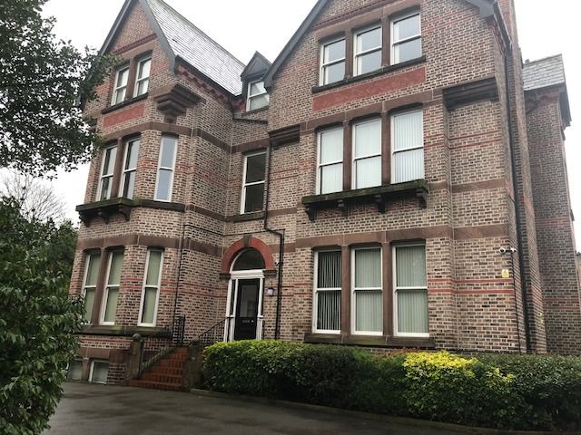 2 bed flat to rent in Aigburth Drive, Liverpool L17, £1,100 pcm - Zoopla