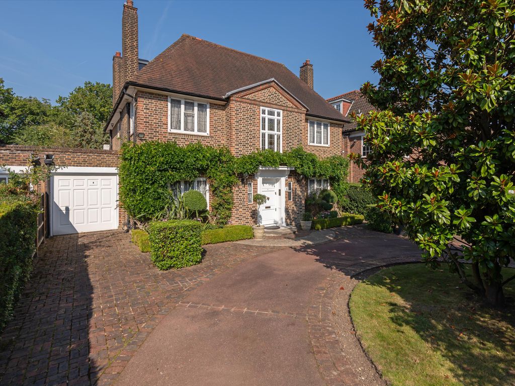 6 Bed Detached House For Sale In Winnington Road London N2 £5 500 000