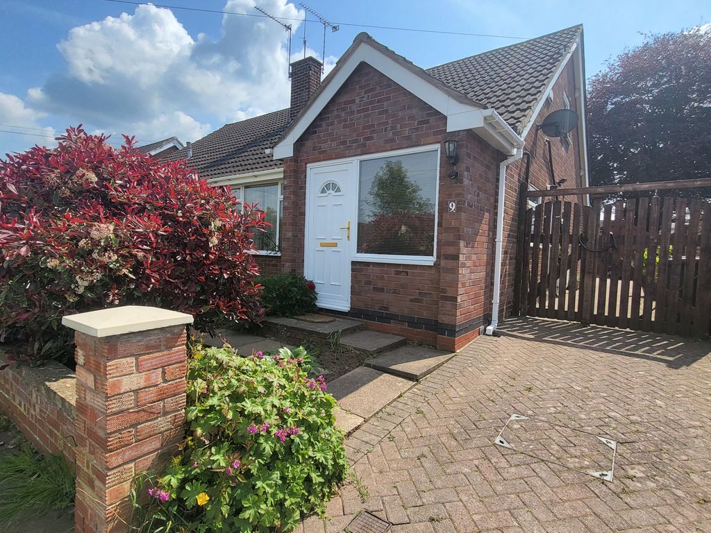3 bed semi-detached bungalow for sale in Linaker Road, Coventry CV3, £ ...