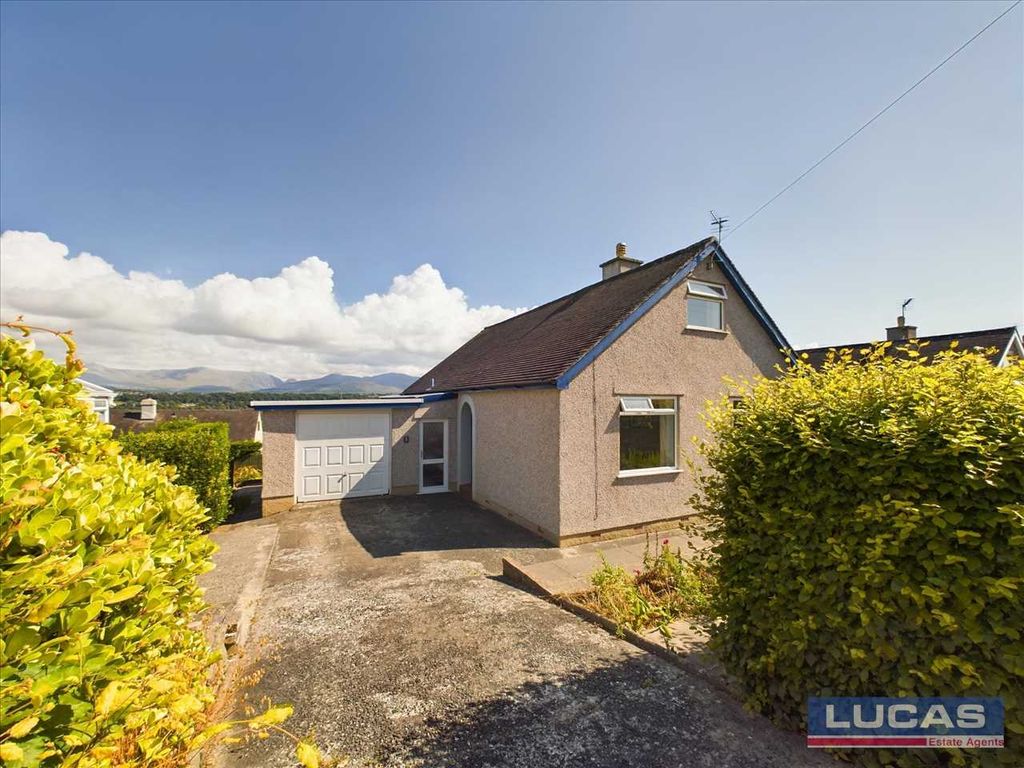 2 bed detached bungalow for sale in Penlon, Menai Bridge LL59 - Zoopla
