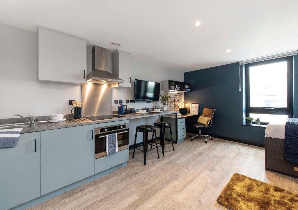 Room to rent in Herbert Street, Cardiff, Cardiff CF10, £819 pppm - Zoopla