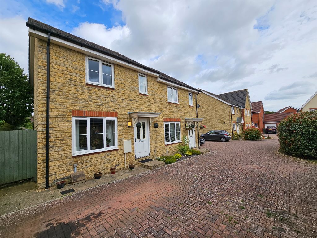 2 Bed Semi Detached House For Sale In Charlesby Drive Watchfield