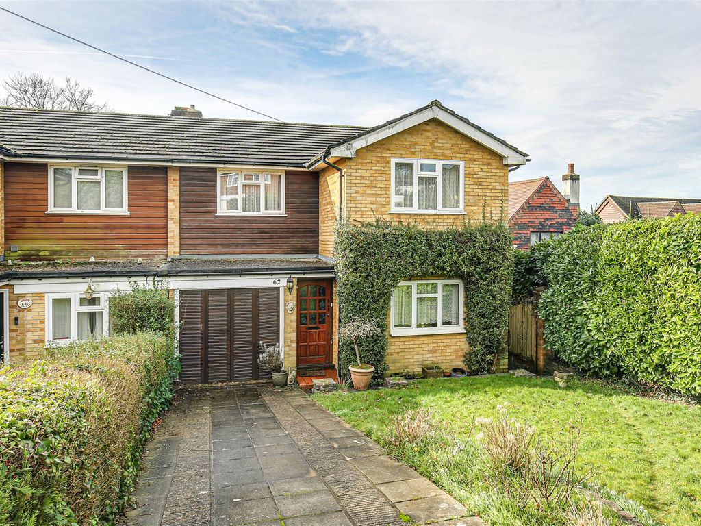 4 Bed Semi Detached House For Sale In Sutherland Avenue Biggin Hill