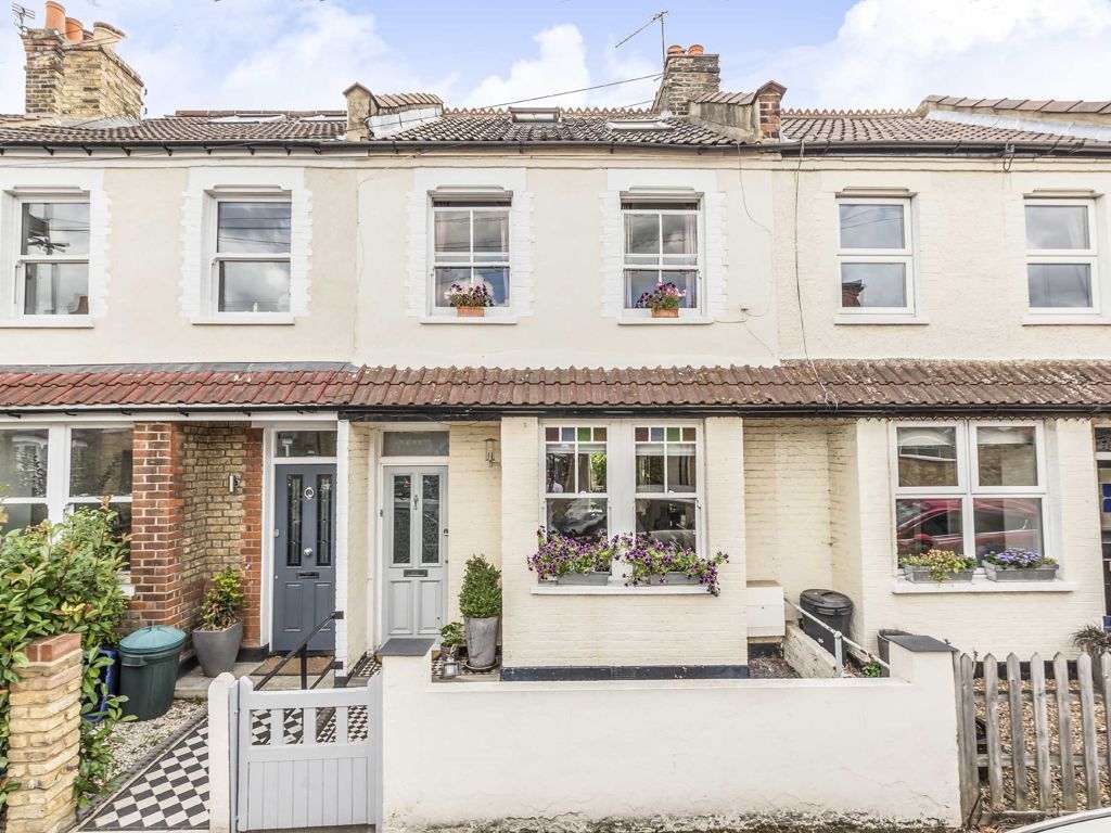 3 bed terraced house to rent in Andover Road, Twickenham TW2 - Zoopla