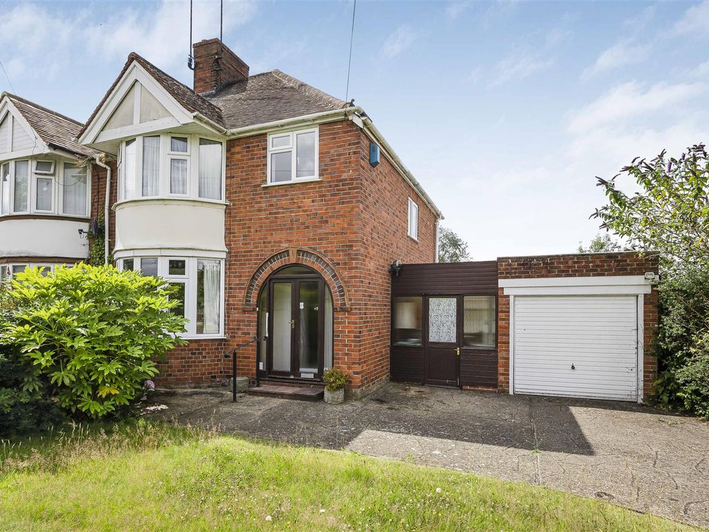 3 Bed Semi Detached House For Sale In Milton Road Earley Reading Rg6