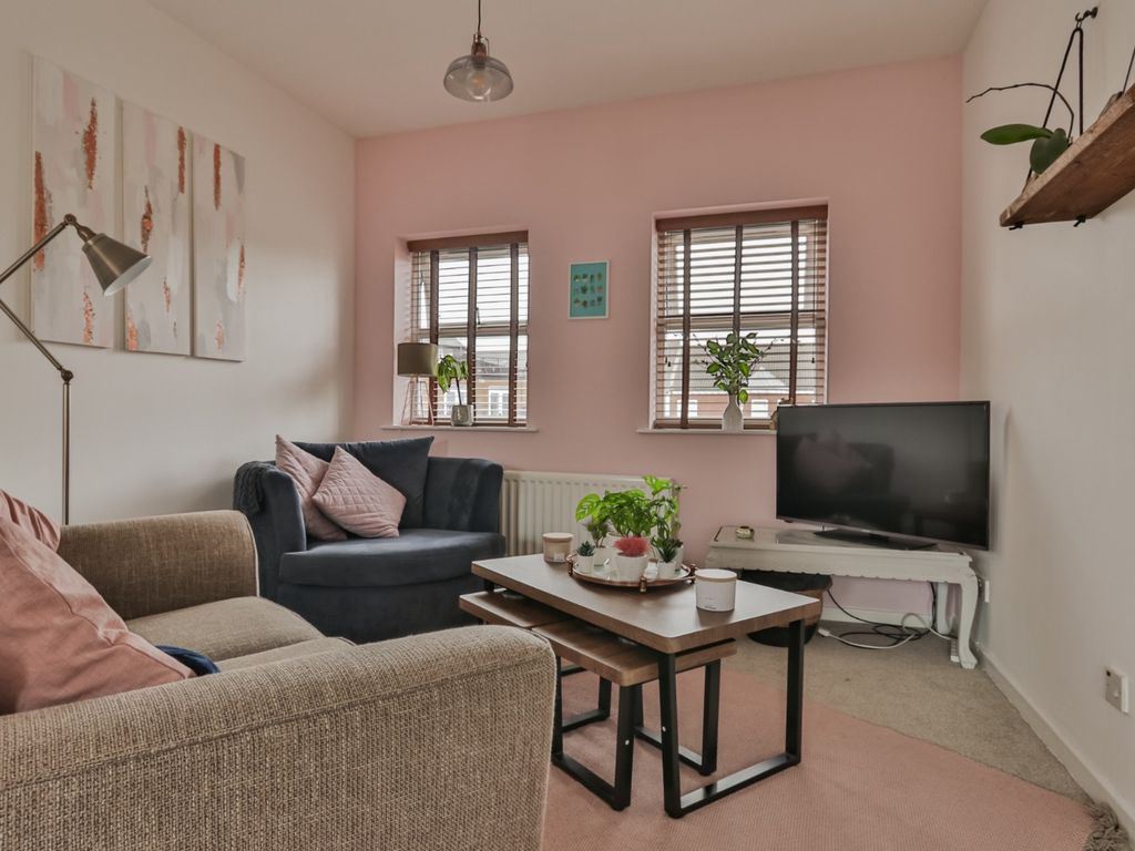 2 bed flat for sale in Plimsoll Way, Hull HU9 - Zoopla