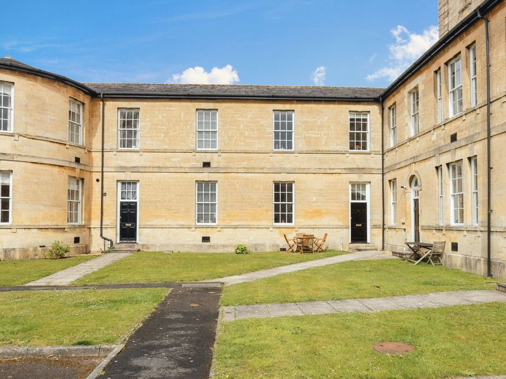 2 bed property for sale in Thomas Wyatt Road, Devizes SN10, £210,000 ...