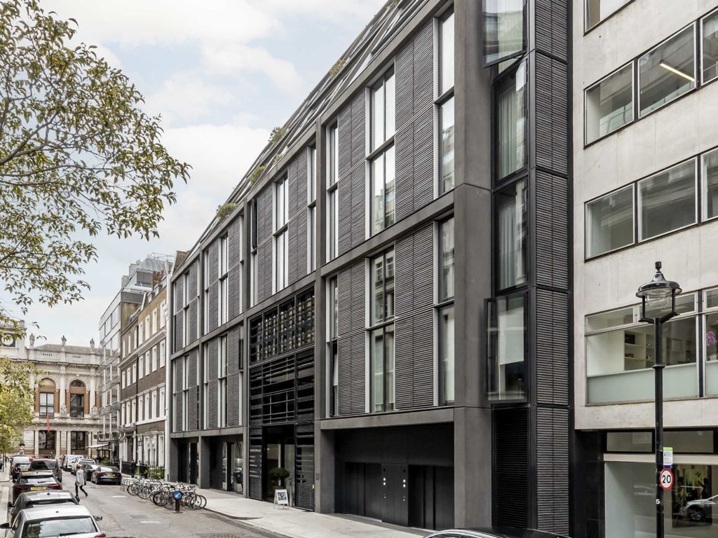 2 bed flat to rent in Cork Street, London W1S, £15,145 pcm - Zoopla