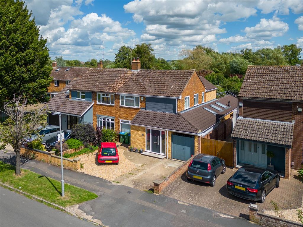 4 bed semi-detached house for sale in Eastfield Road, Aylesbury ...