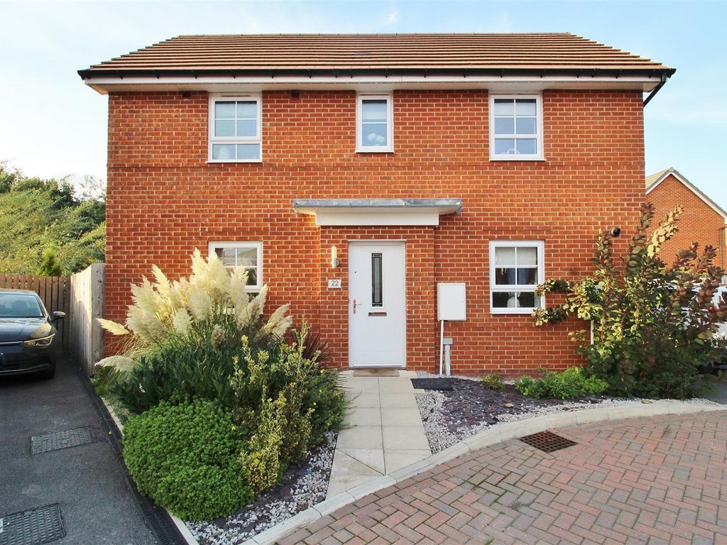 3 bed detached house to rent in Orchard Drive, Barlby, Selby YO8, £ ...