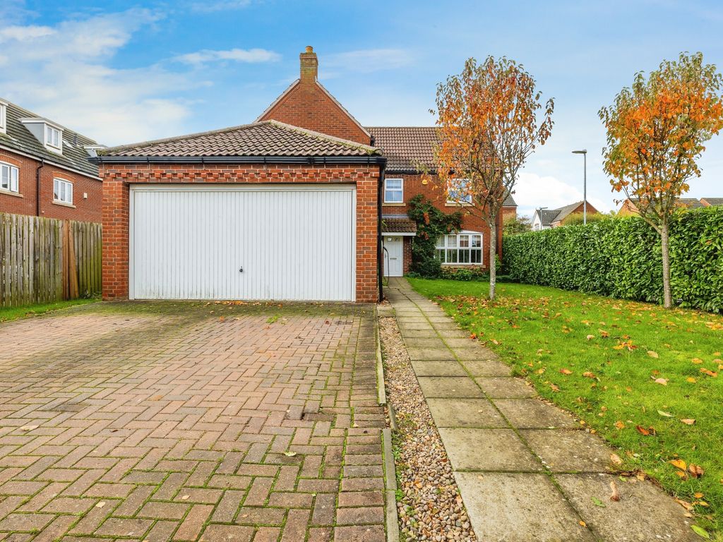 4 Bed Detached House For Sale In Bobbin Lane Lincoln Ln2 £425 000