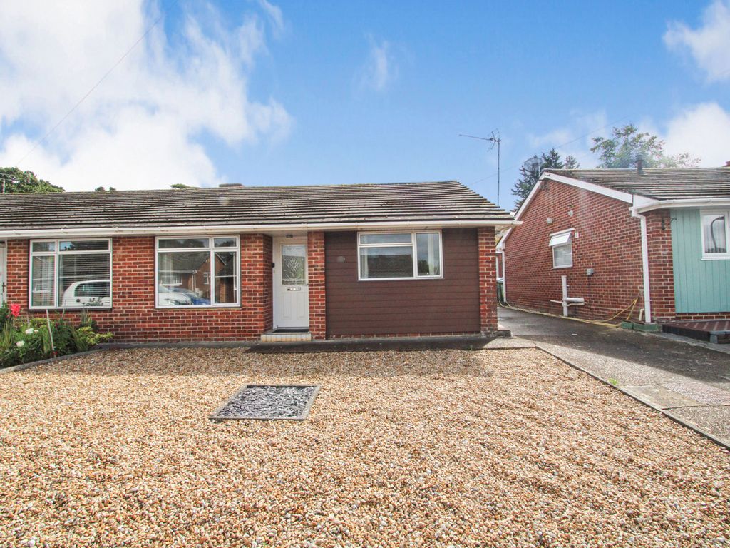 2 bed semi-detached bungalow for sale in Beverley Heights, Southampton ...