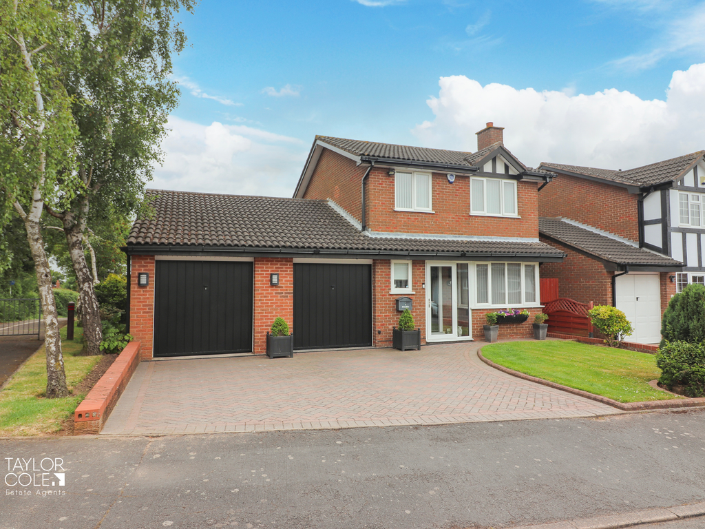 3 bed detached house for sale in Broadlee, Wilnecote, Tamworth B77, £ ...