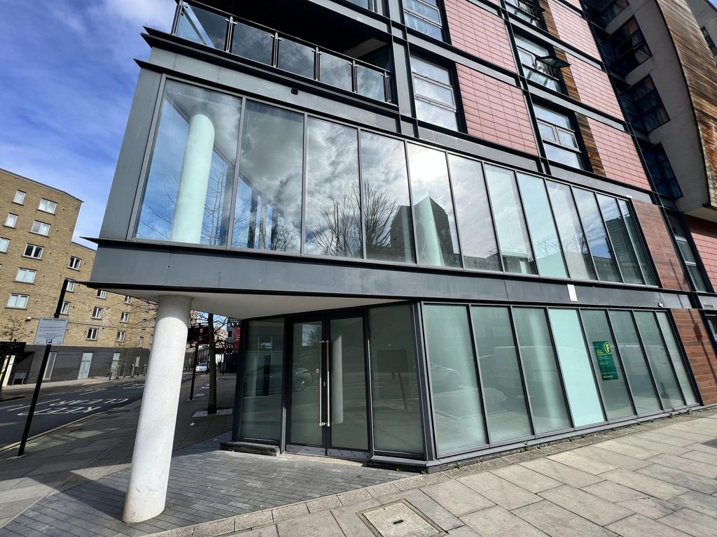 45 Westferry Road, London E14, Retail premises for sale, £1,060,000 ...