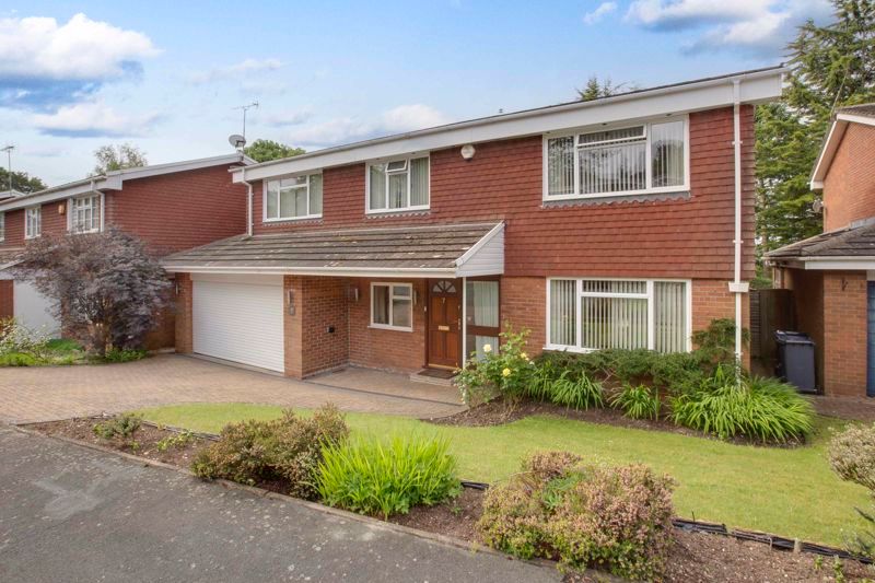 5 bed detached house for sale in Bailey Close, High Wycombe HP13, £ ...