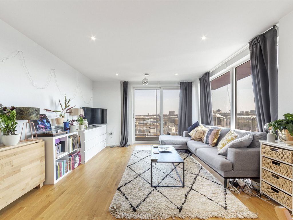 2 bed flat to rent in Octavius Street, London SE8, £2,300 pcm - Zoopla