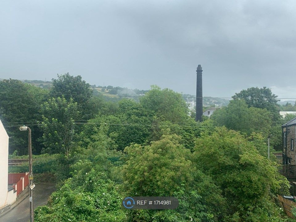 2 bed flat to rent in Eelholme View Street, Keighley BD20 - Zoopla