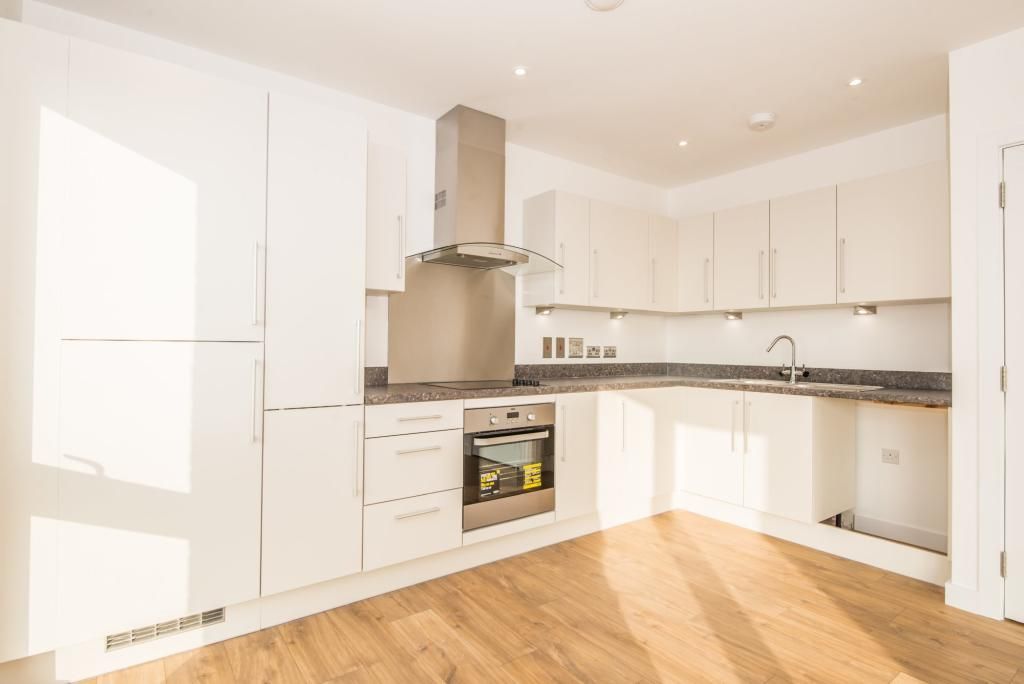 3 bed flat to rent in Shackleton Way, London E16 - Zoopla