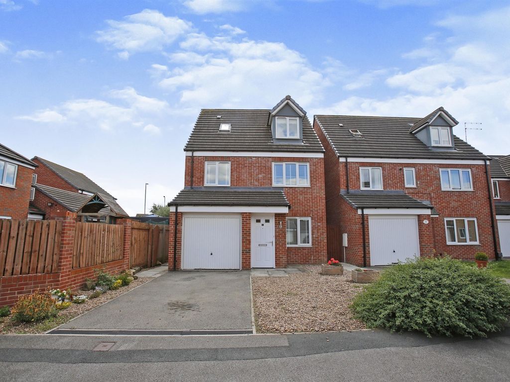 4 Bed Detached House For Sale In Sparrowhawk Way Wath Upon Dearne