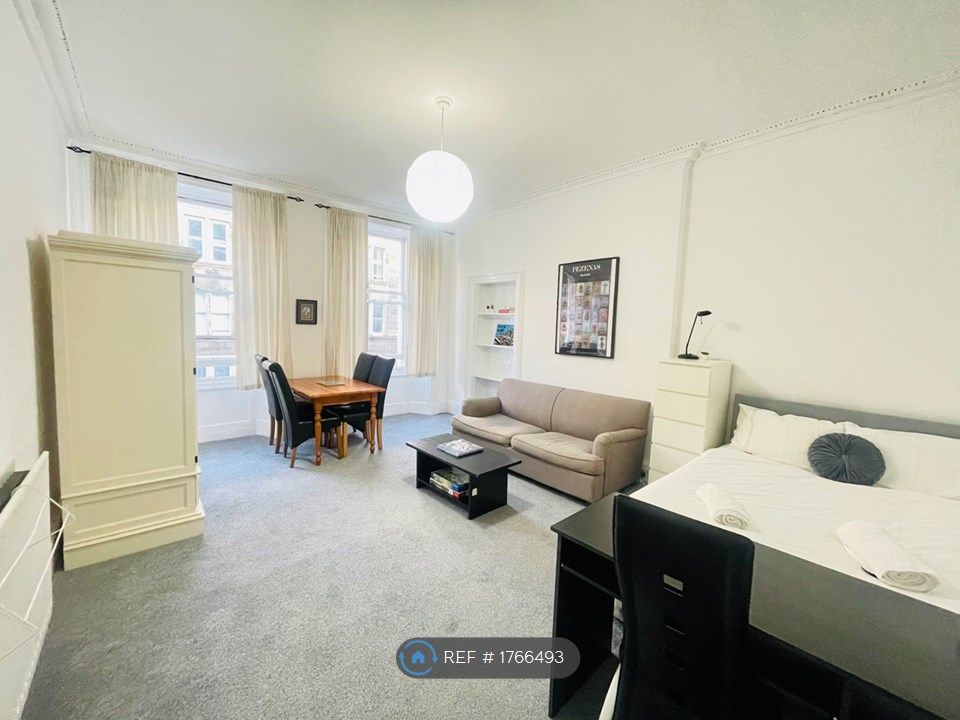 4 bed flat to rent in Montague Street, Edinburgh EH8 - Zoopla