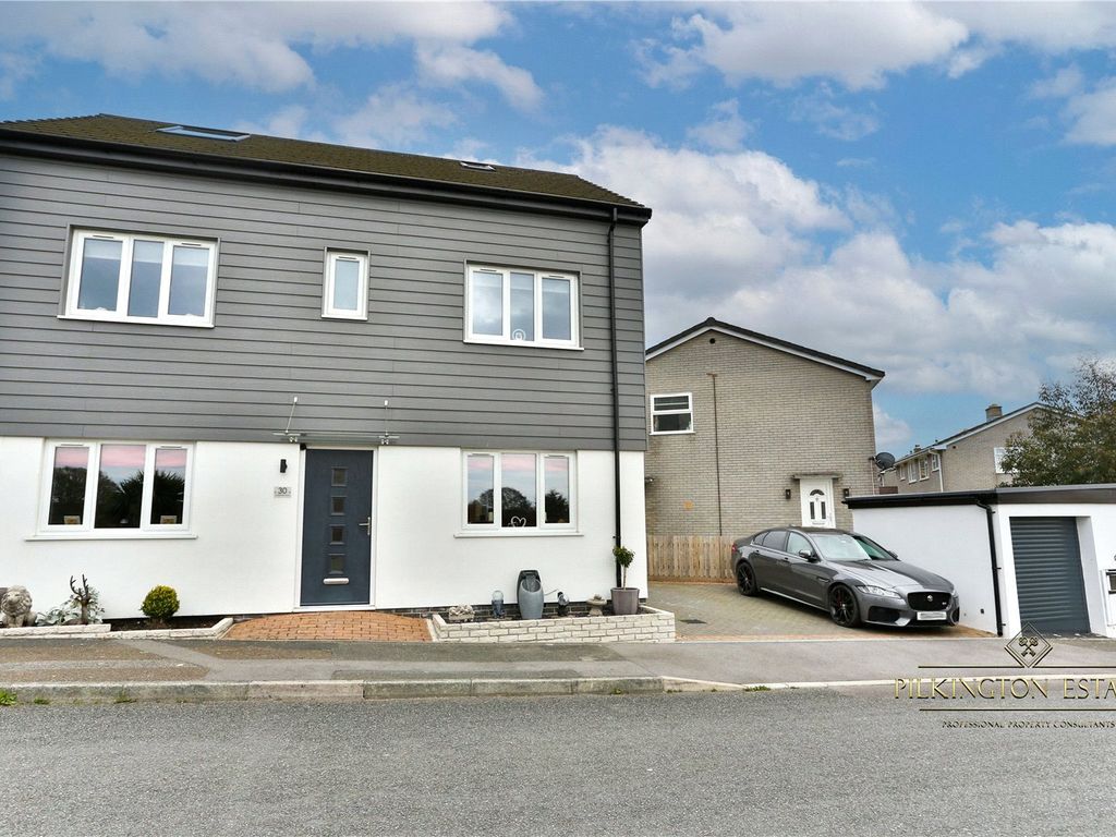 4 Bed Detached House For Sale In Castlemead Drive Saltash Cornwall