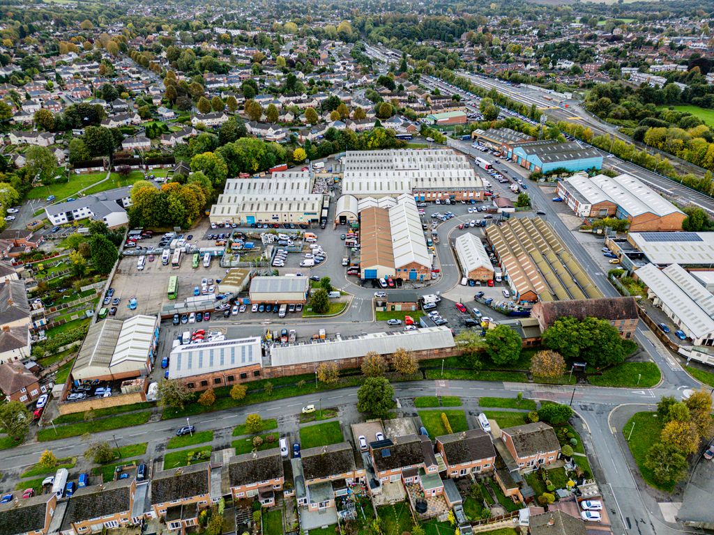 Industrial to let in 2c & 3A Gainsborough Trading Estate, Rufford Road ...