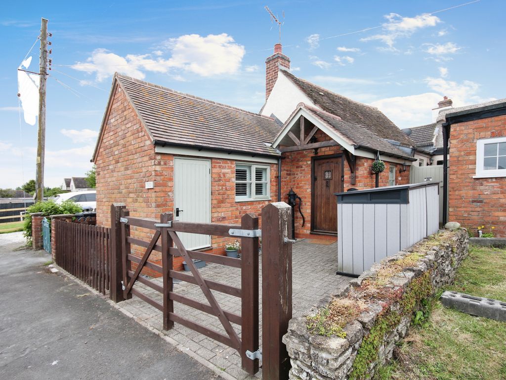3 bed cottage for sale in Bascote, Southam, Warwickshire CV47 - Zoopla
