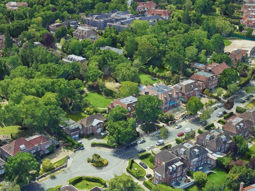 5 bed detached house for sale in Winnington Road, Hampstead N2, £ ...