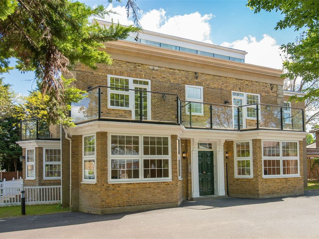 Studio to rent in Springfield House, Hayes End Road, Hayes, Middlesex ...