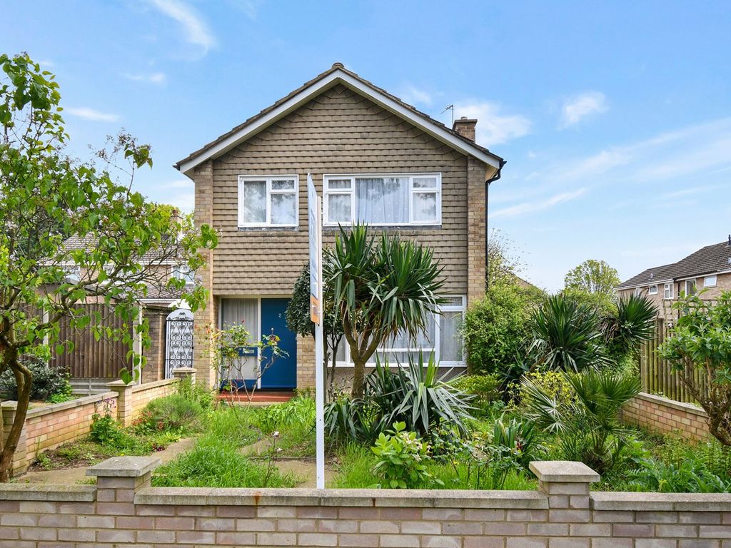 3 Bed Detached House For Sale In Beech Walk Kempston Bedford Mk42 £