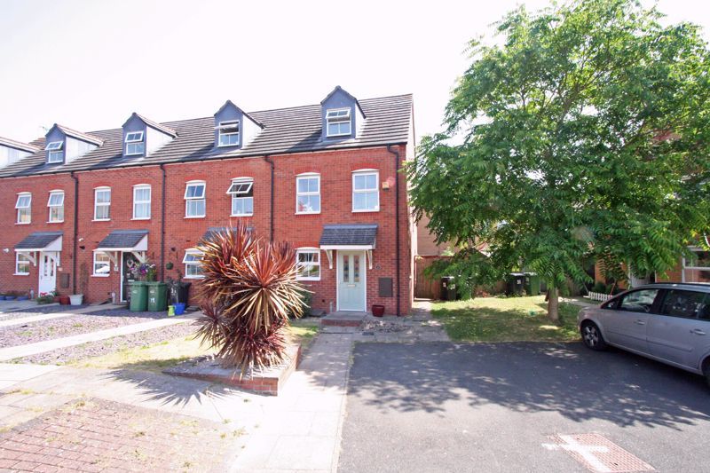 3 bed town house for sale in Stourbridge, Amblecote, Jardine Close DY8 ...