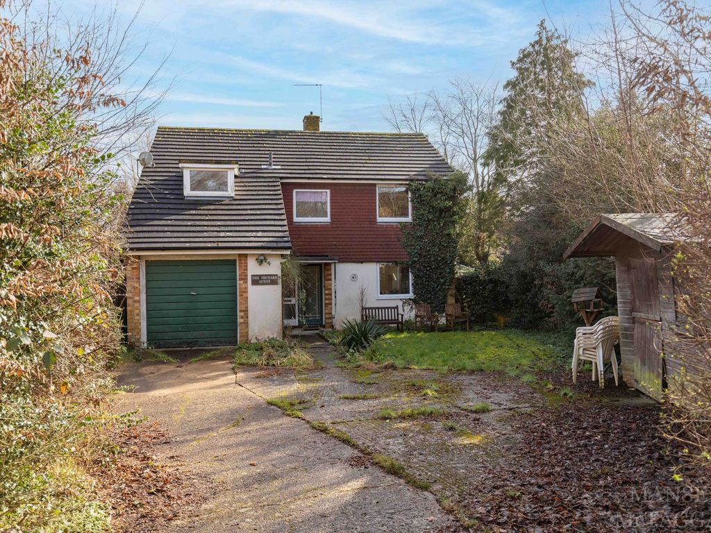 4 bed detached house for sale in Rusper Road, Crawley RH11, £600,000 ...