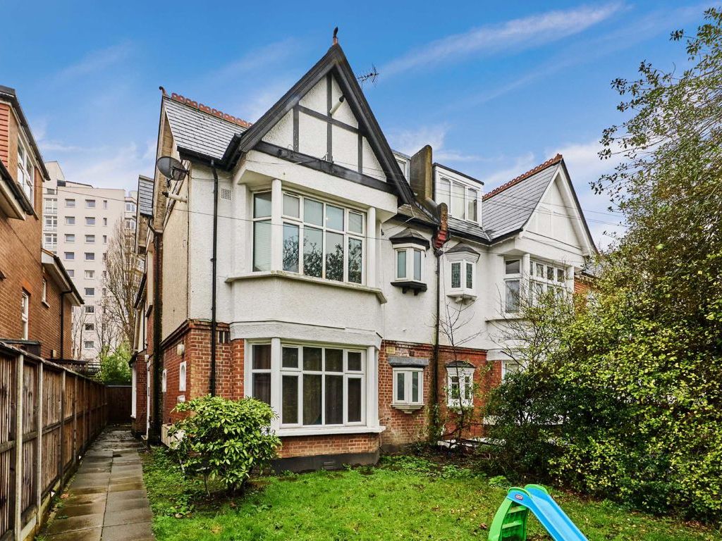 1 bed flat to rent in Rodenhurst Road, London SW4, £1,500 pcm - Zoopla