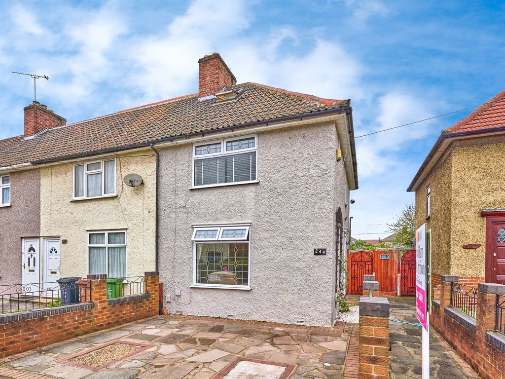 2 Bed End Terrace House For Sale In Sheppey Road Dagenham Rm9 £