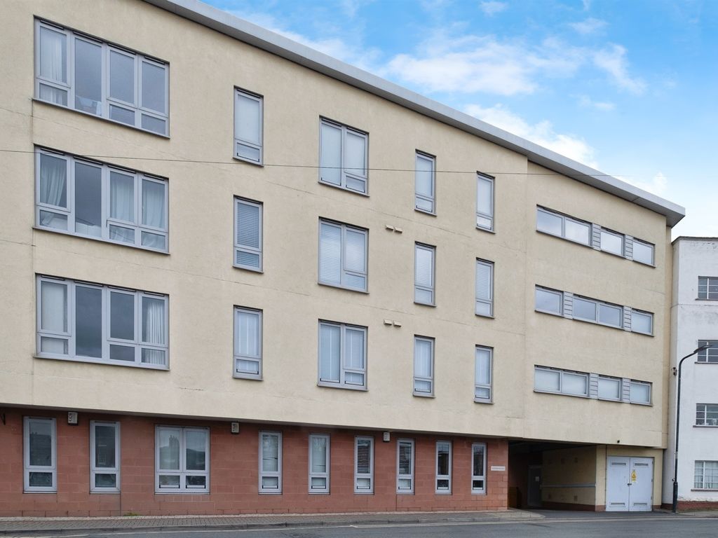 2 bed flat for sale in Gaol Street, Hereford HR1, £150,000 - Zoopla
