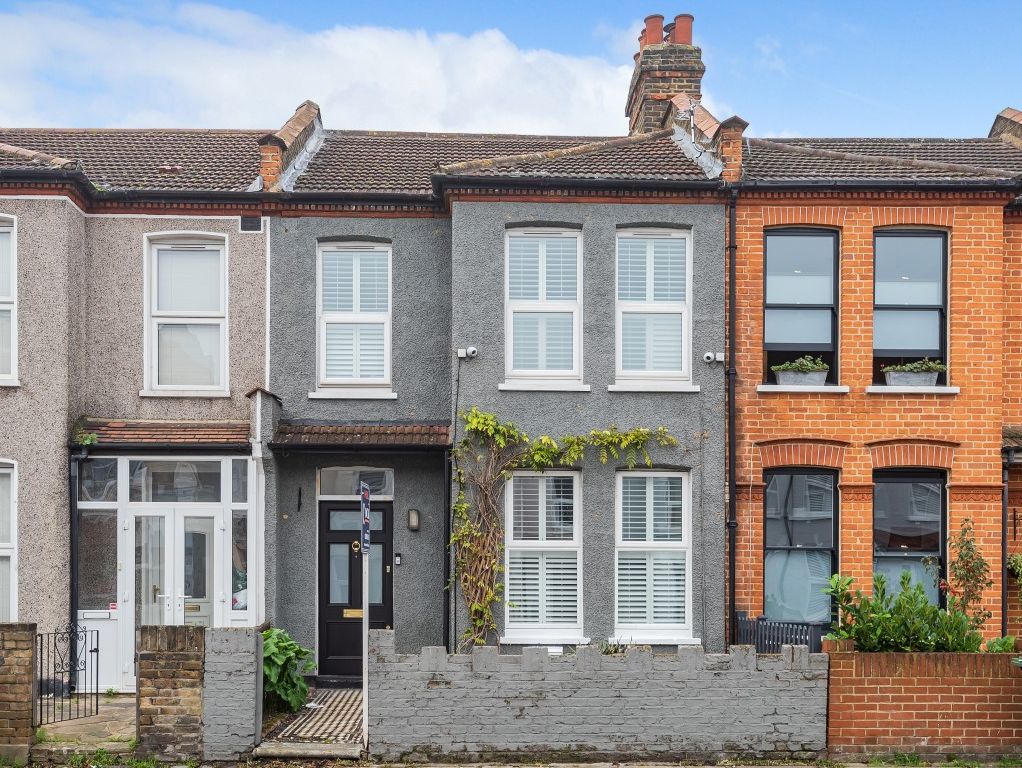 3 bed terraced house for sale in Torridon Road, London SE6 - Zoopla