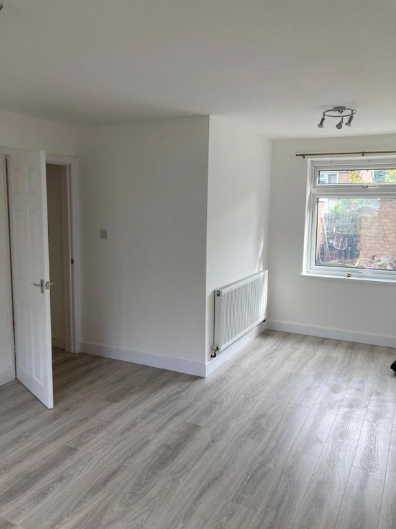 1 bed flat to rent in Leahurst Crescent, Birmingham, West Midlands B17 ...