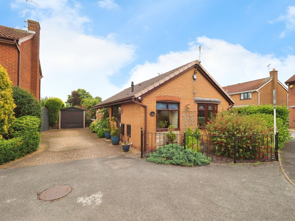 2 Bed Detached Bungalow For Sale In Bamburgh Close Kirkby In Ashfield