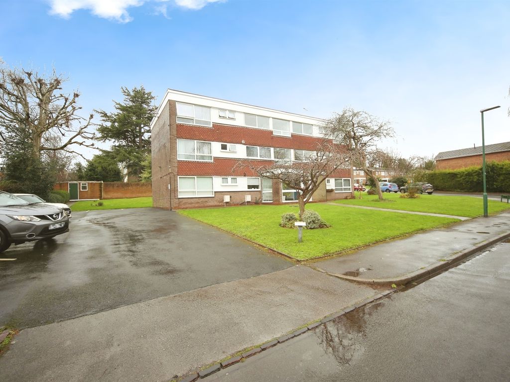 2 bed flat for sale in Marsland Road, Solihull B92, £145,000 - Zoopla