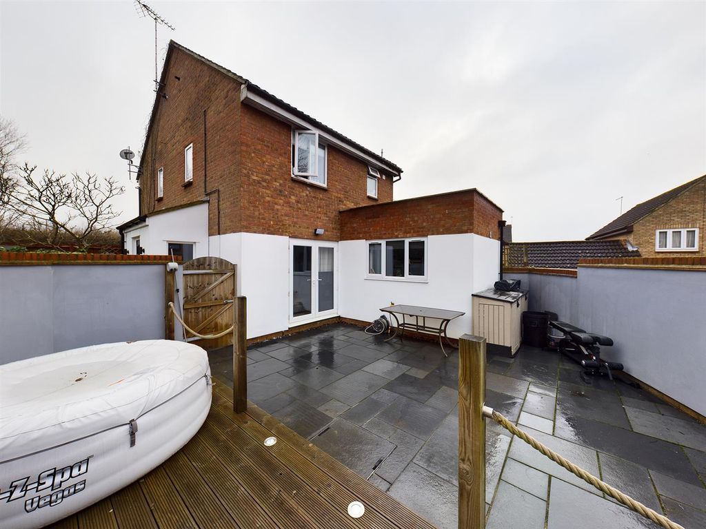 1 bed end terrace house for sale in Beane Walk, Stevenage ...