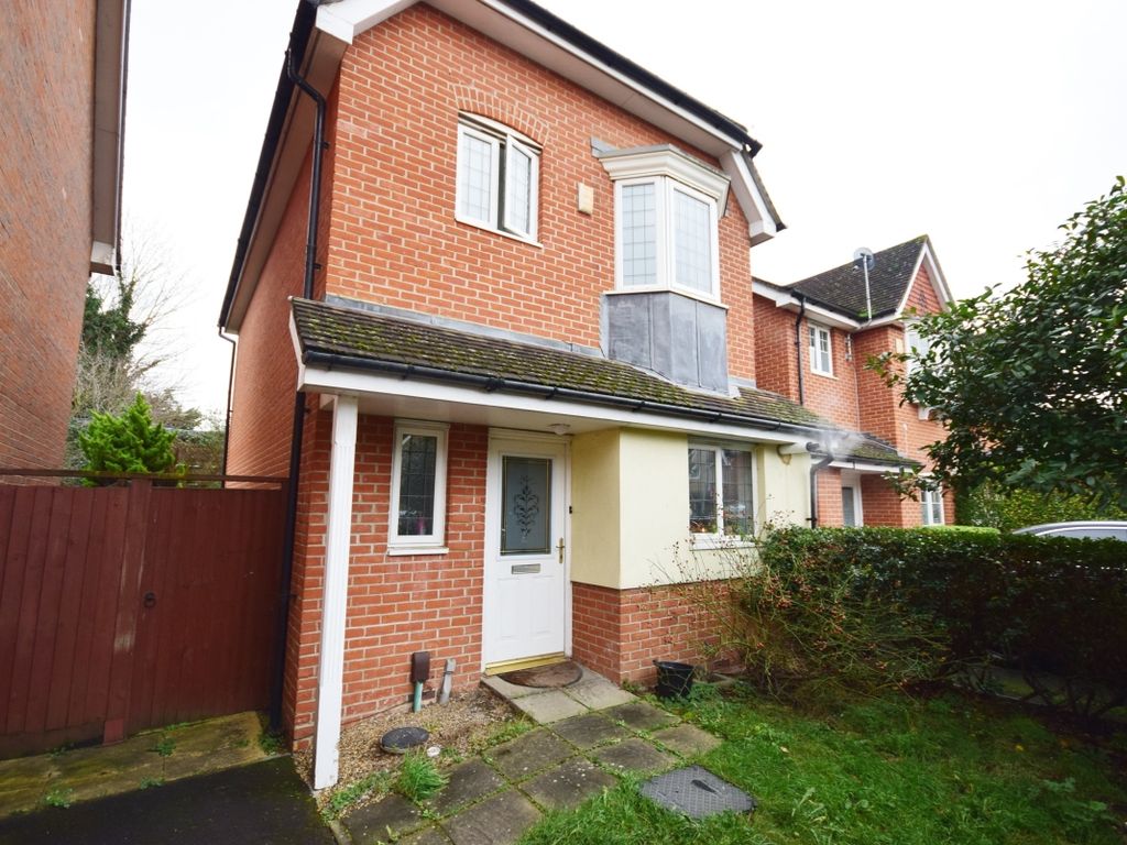 3 bed semi-detached house to rent in Marl Field Close, Worcester Park ...