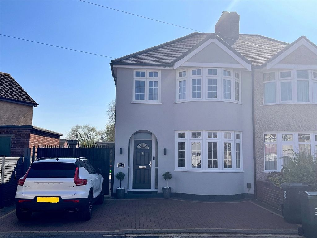 3 Bed Semi Detached House For Sale In Chastilian Road West Dartford