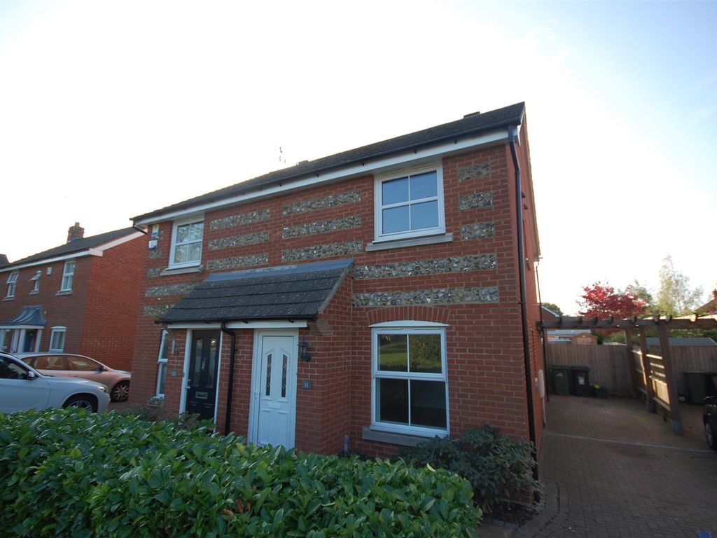 2 bed detached house to rent in Puddingstone Drive, St.Albans AL4, £ ...