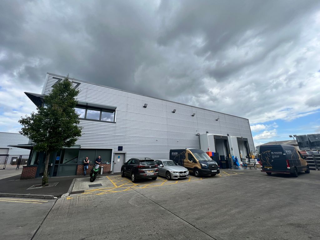 Industrial to let in Unit 737, Tudor Estate, London NW10, Non quoting ...