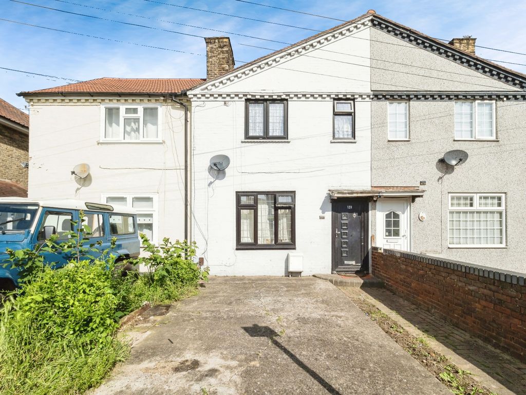 3 Bed Terraced House For Sale In Rowdowns Road Dagenham Rm9 £365 000