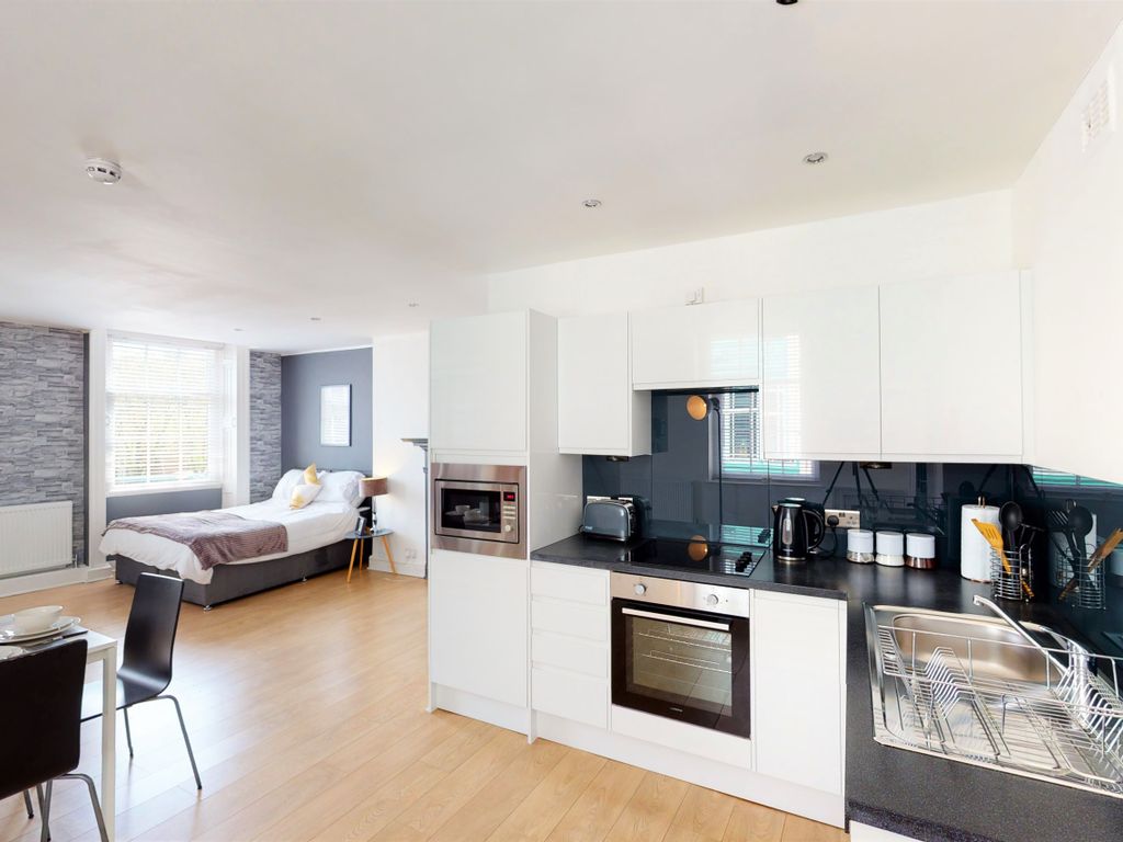 Studio to rent in Trueman Street, Liverpool L3, £800 pcm - Zoopla