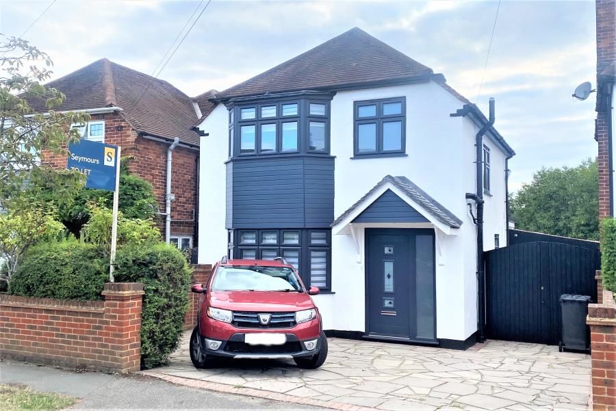 3 bed detached house to rent in Horsell, Woking, Surrey GU21 - Zoopla