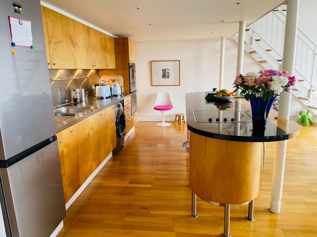 3 bed flat for sale in Piper Building, Fulham SW6 - Zoopla